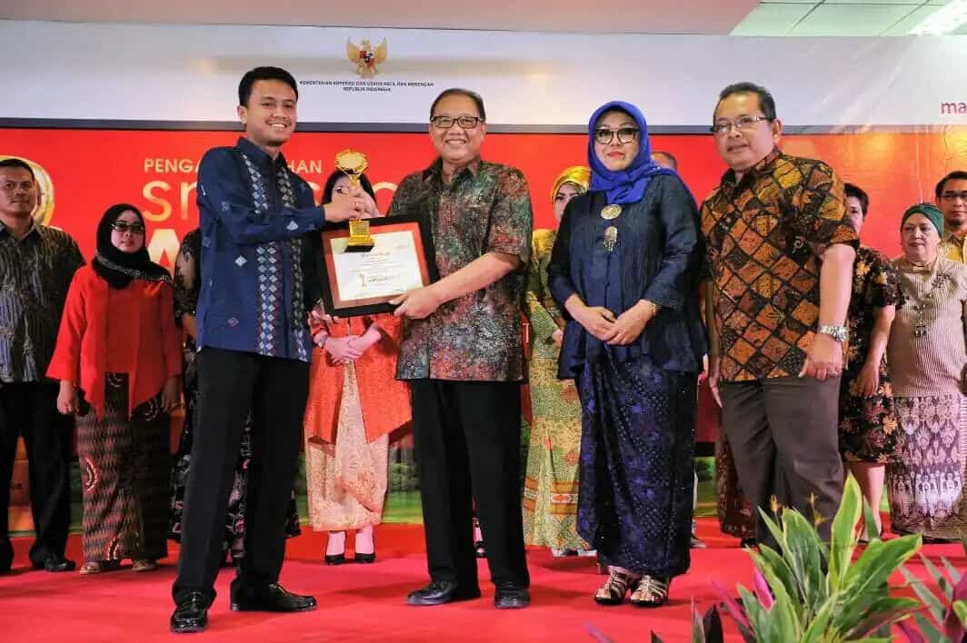 Menkop dan UKM Beri Penghargaan Bagi 21 UKM Inspiratif | IndoTimes