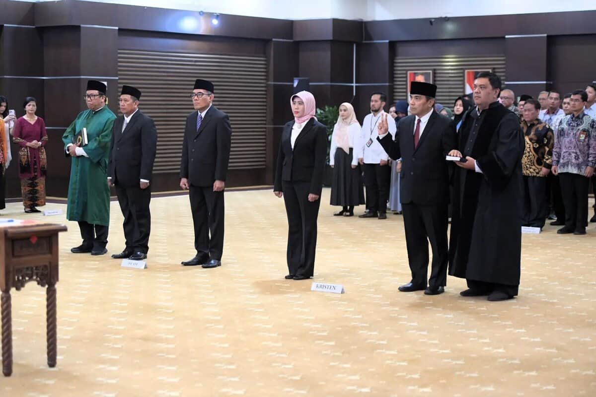 Lantik Pejabat Eselon 1, Menkop Fokus Wujudkan 16 Program Prioritas ...